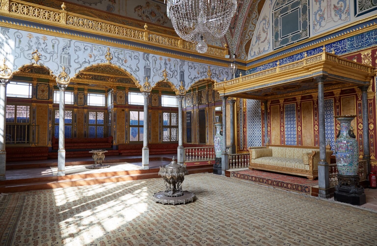 Topkapi Palace Museum- All You Need to Know Before...